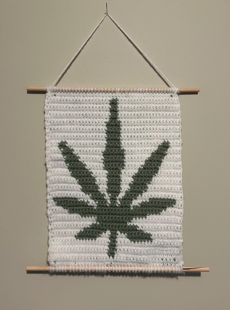 Weed Leaf Crochet Wall Hanging PATTERN - Etsy