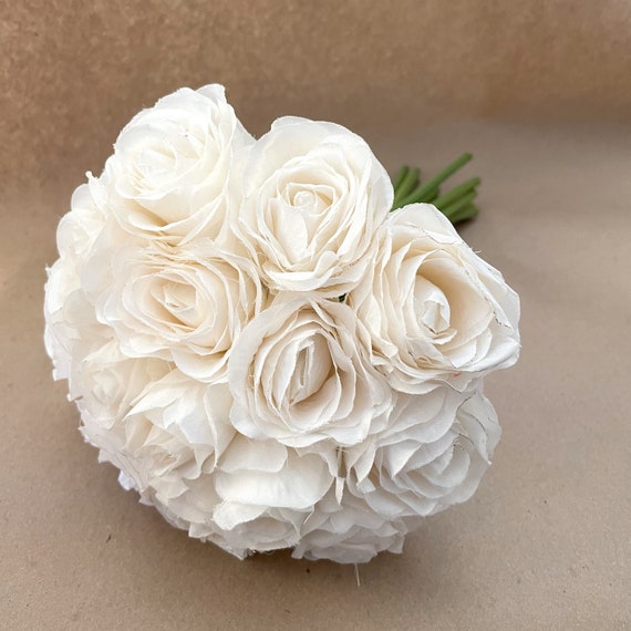 Small artificial bouquets store