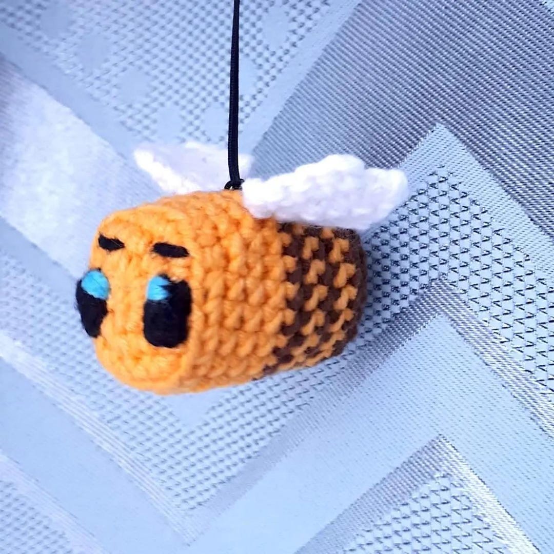 Minecraft Bee Plush Keychain, Handmade Minecraft Bee, Minecraft Gifts ...