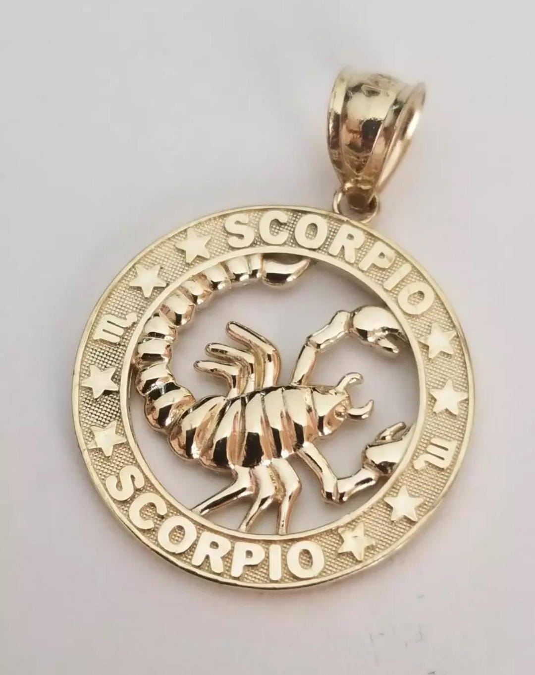 14k Yellow Solid Gold Scorpion Zodiac Sign Round Astrology Symbol ...
