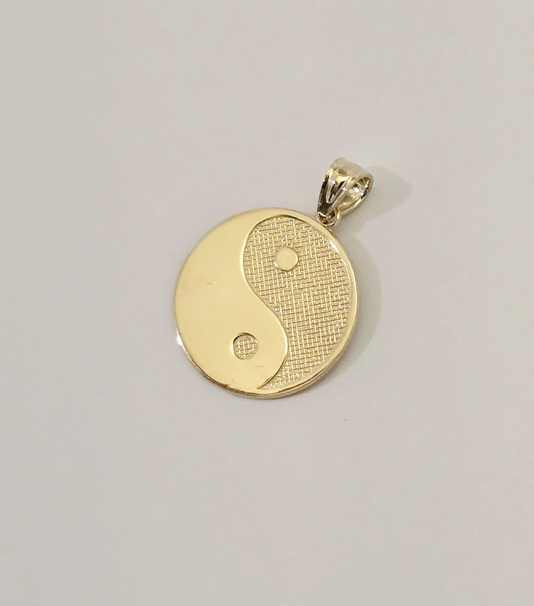 14k Solid Yellow Gold Yin Ying Yang Taoist Symbol Charm Pendant ...