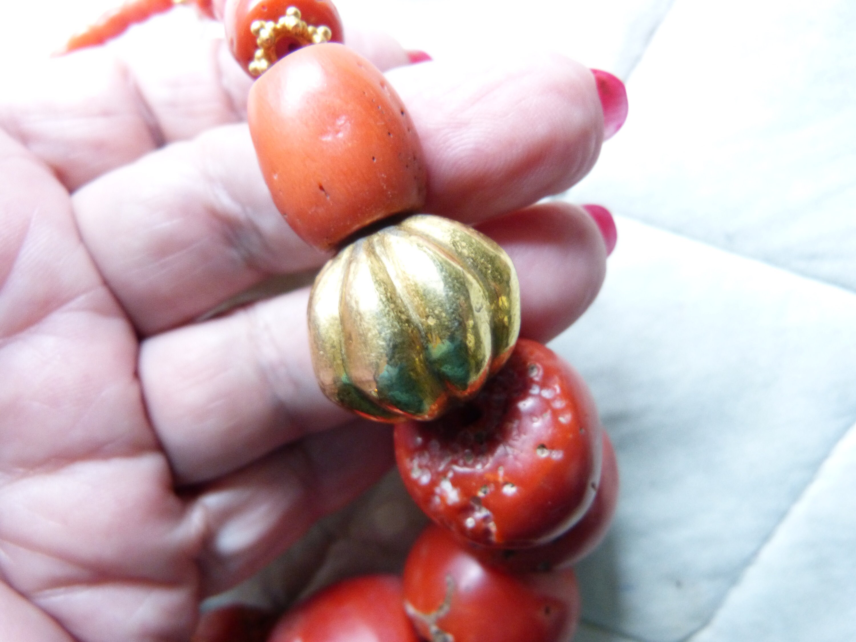 Antique Italian Coral Necklace, Huge Beads, 18 K Gold Beads Clasp, 211 ...