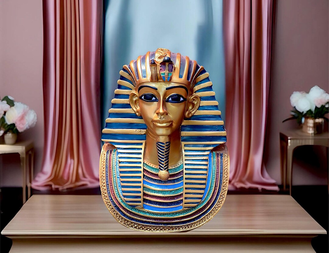 Golden Pharos Mask of King Tutankhamun, Gold Leaf Tutankhamun Bust ...