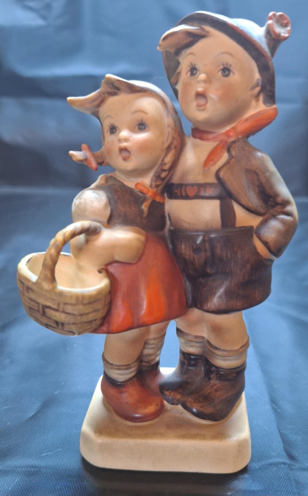 Goebel Hummel Figurine Surprise Double Marked 6 Vintage With Bee Stamp ...
