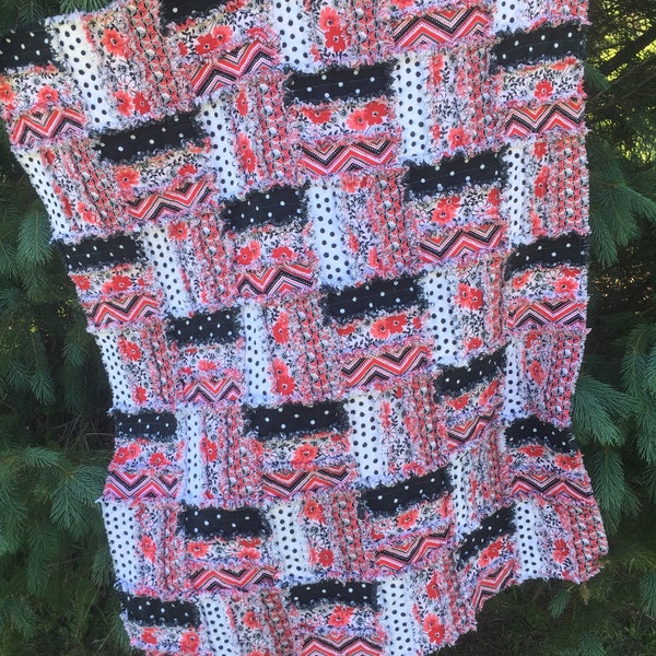 Black Red Nursery - Etsy