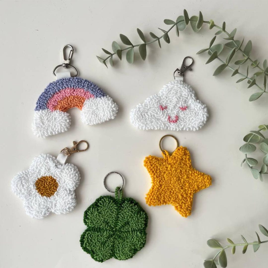 Punch Needle Embriodery Keychain, Tufted Keychain, Handmade Bag Charm ...