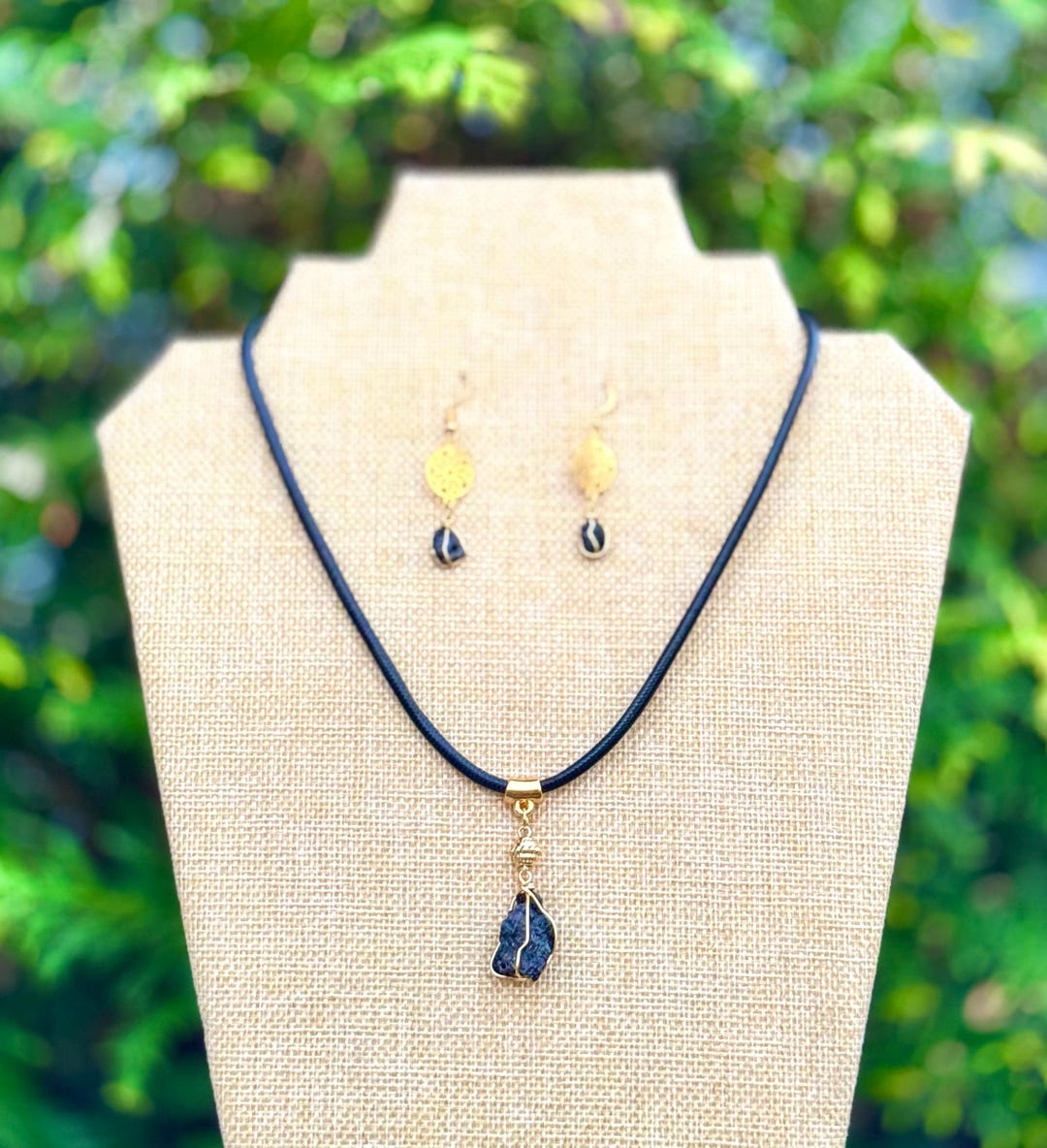 Set De Collar Y Aretes Con Piedra Natural Turmalina – Energía Y Estilo ...