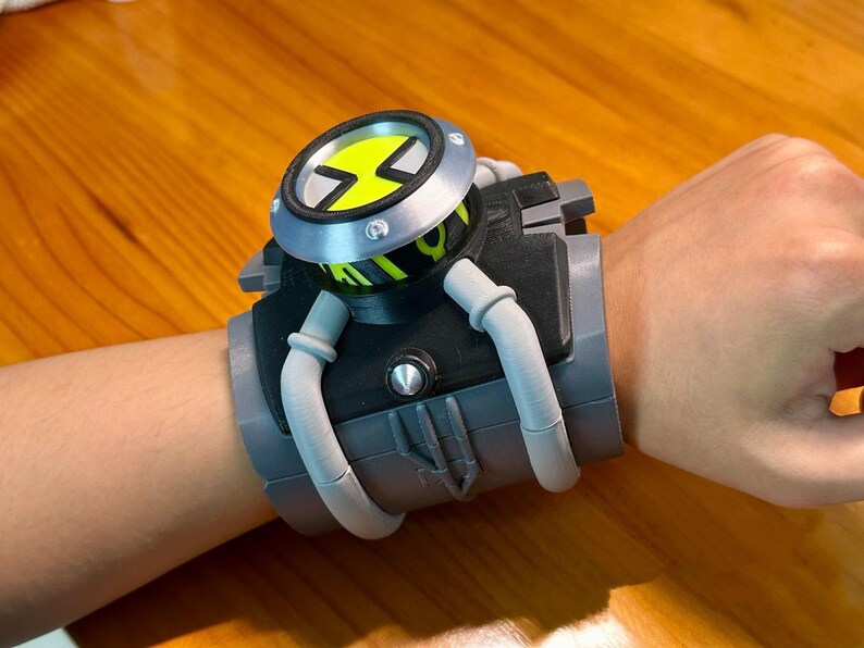 Ben 10 Original Omnitrix Smartwatch Case – Pop-up Design | Fits Samsung ...