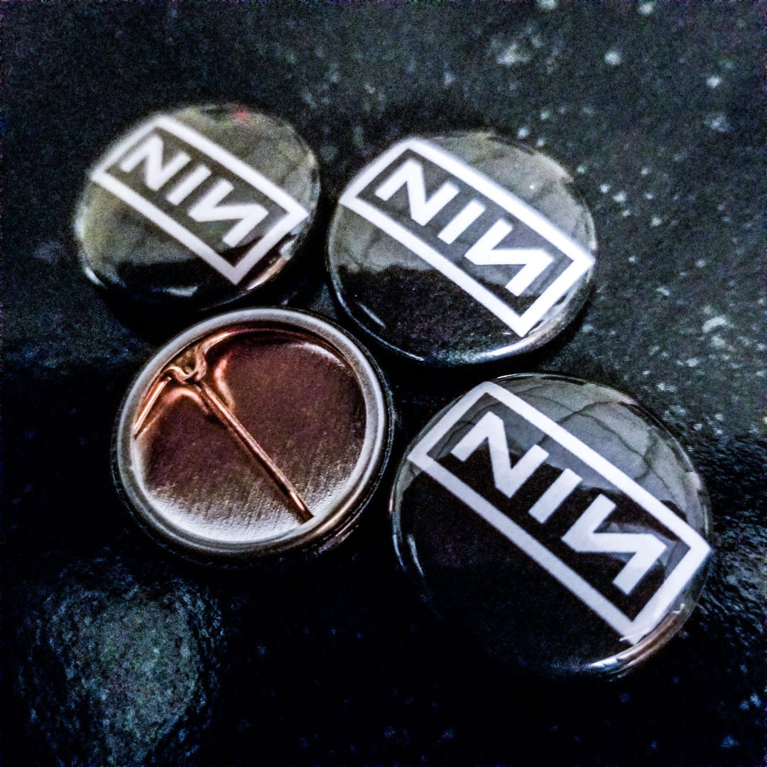 NINE INCH NAILS Logo 1-inch [pin / Button / Badge] — [nin Trent Reznor ...