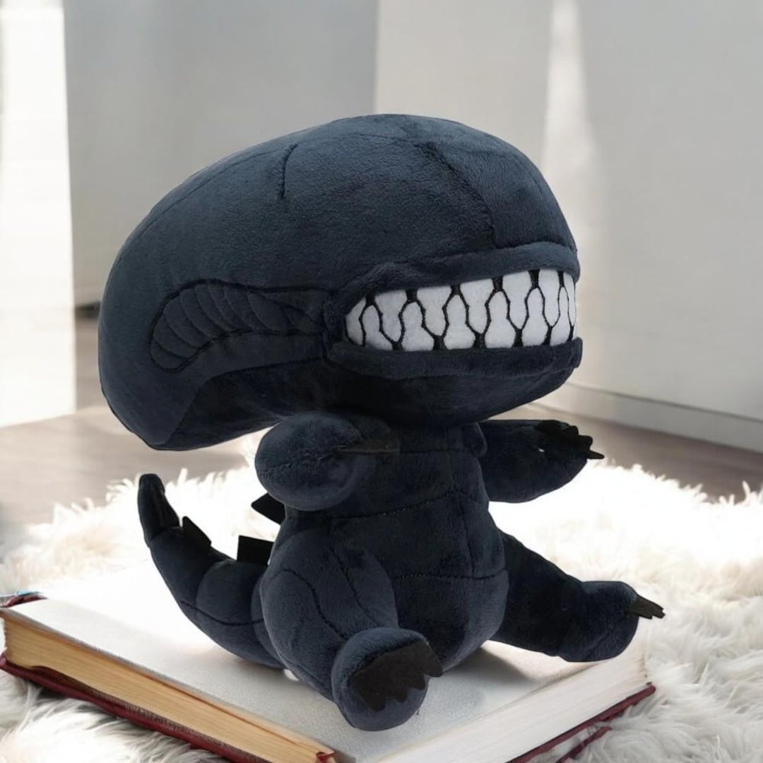 Handmade Alien Xenomorph Plush, Scary Xenomorph Toy for Sci-fi Fans ...