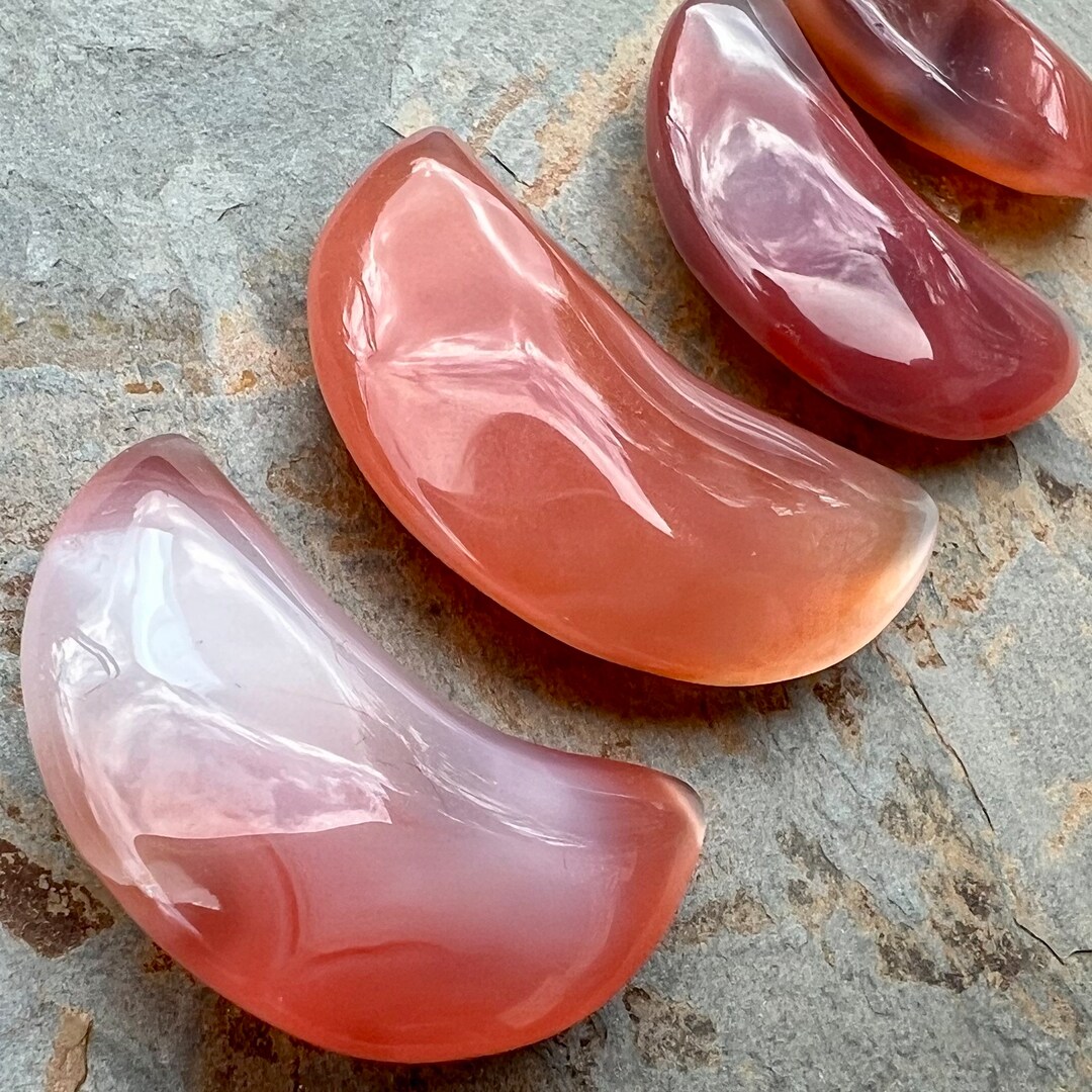 Red Orange Agate Crescent Moon | Mini Moon Crystals | Moon Phase ...