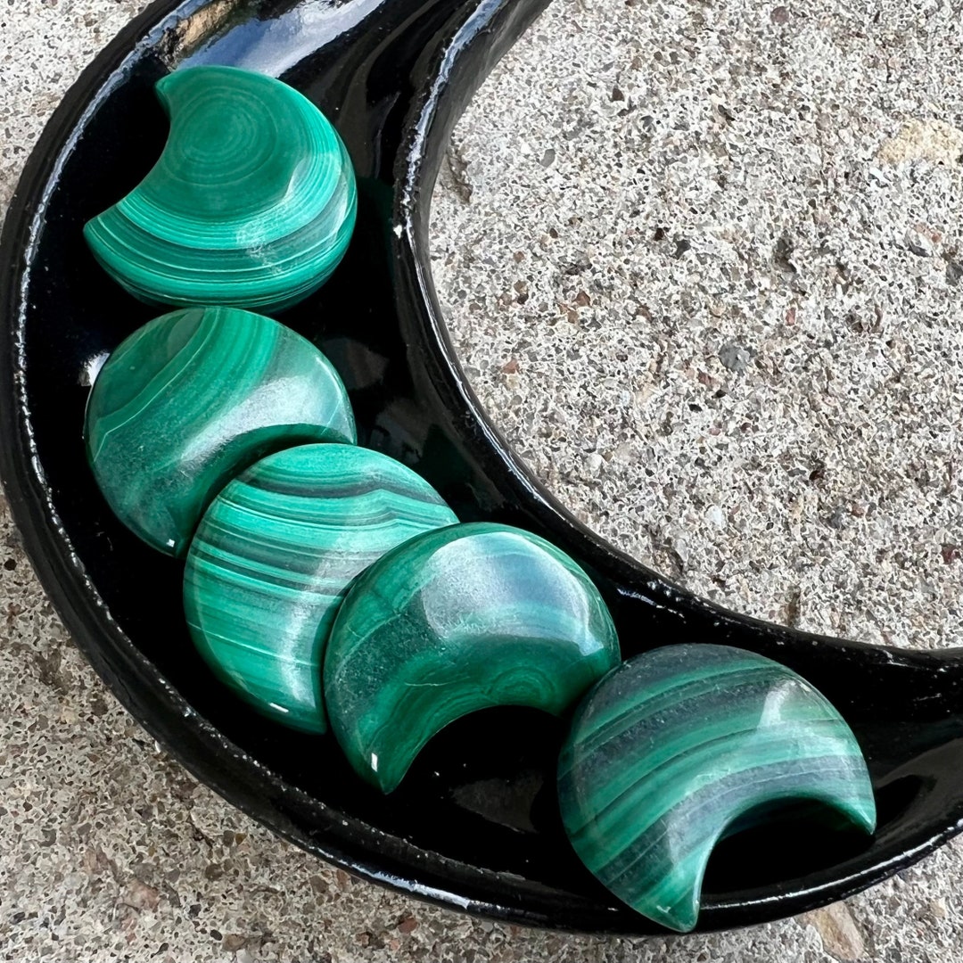 Malachite Mini Crescent Moon | Mini Moon Crystals | Moon Phase | Moon ...