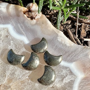 Pyrite Mini Crescent Moon Crystals 14mm | Pyrite Moon | Moon Shaped ...