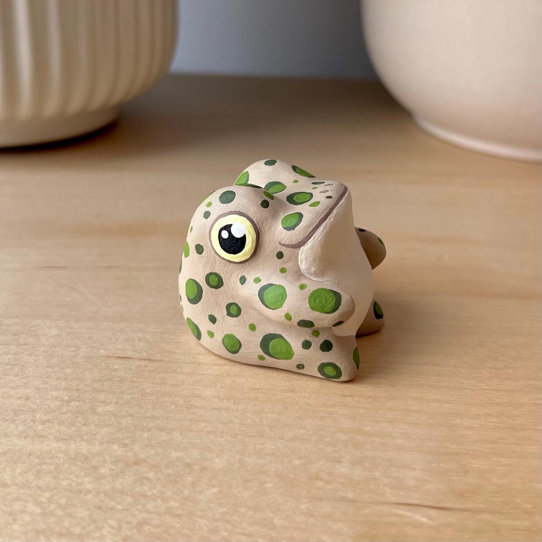 Little Froggy Frog Clay Figure- Handmade Cozy Desk Buddy - Etsy