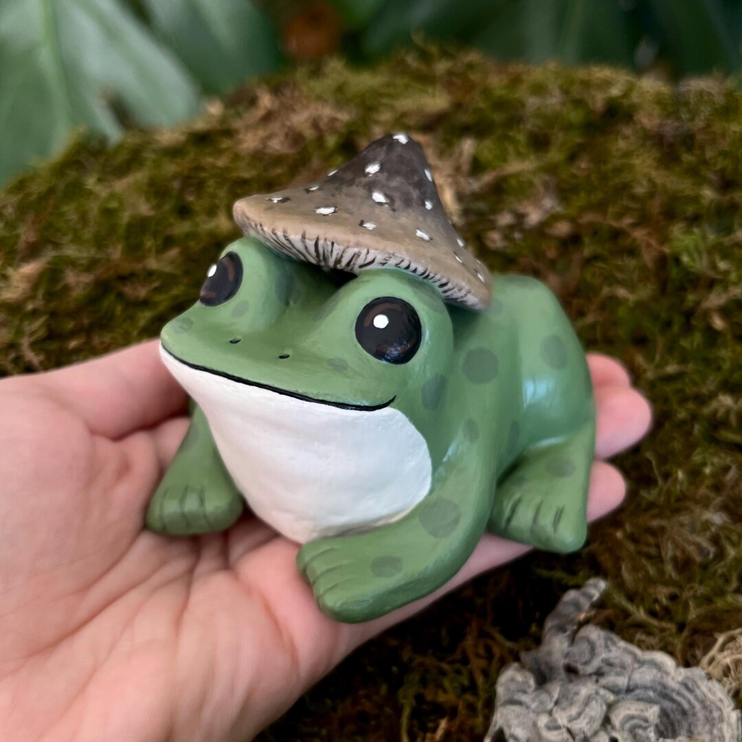 Toad Frog With Mushroom Hat Clay Figure- Handmade Cozy Desk Buddy - Etsy