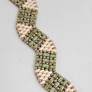 Green and Cream Zig Zag Bracelet - Etsy