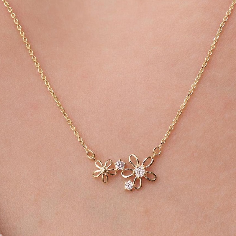 Gold Flower Necklace - Etsy