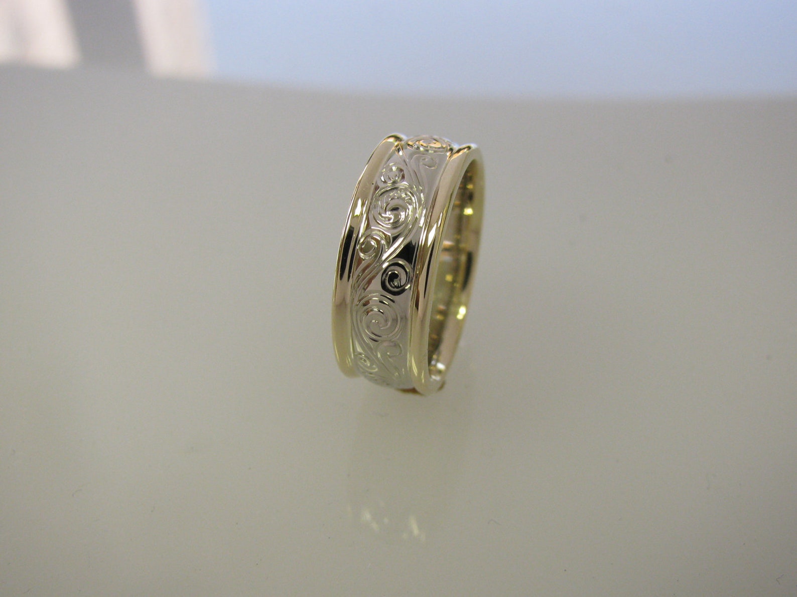 Two Tone Wedding Set With Fine Hand Engraving Made to Order | Etsy