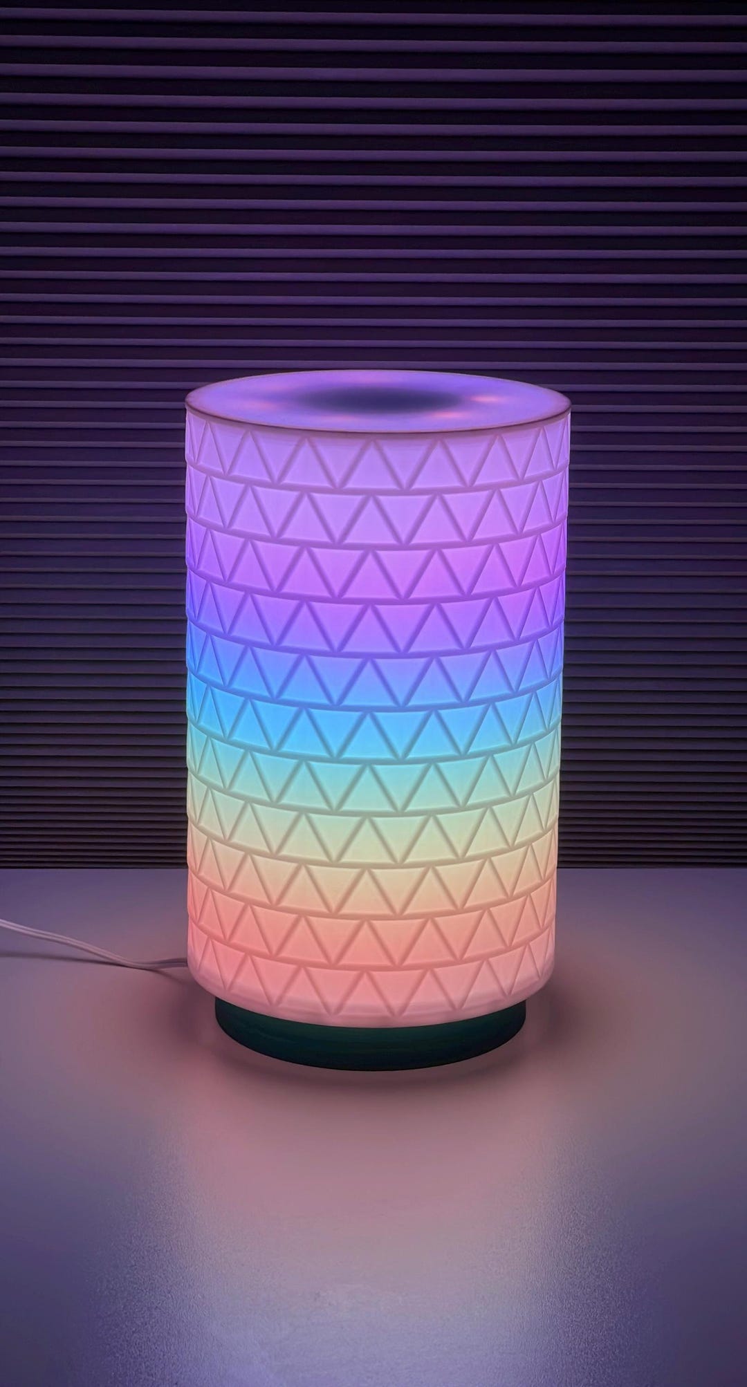 Modern STL 3D Print Desk Lamp Design - Adjustable, Light Weight and ...