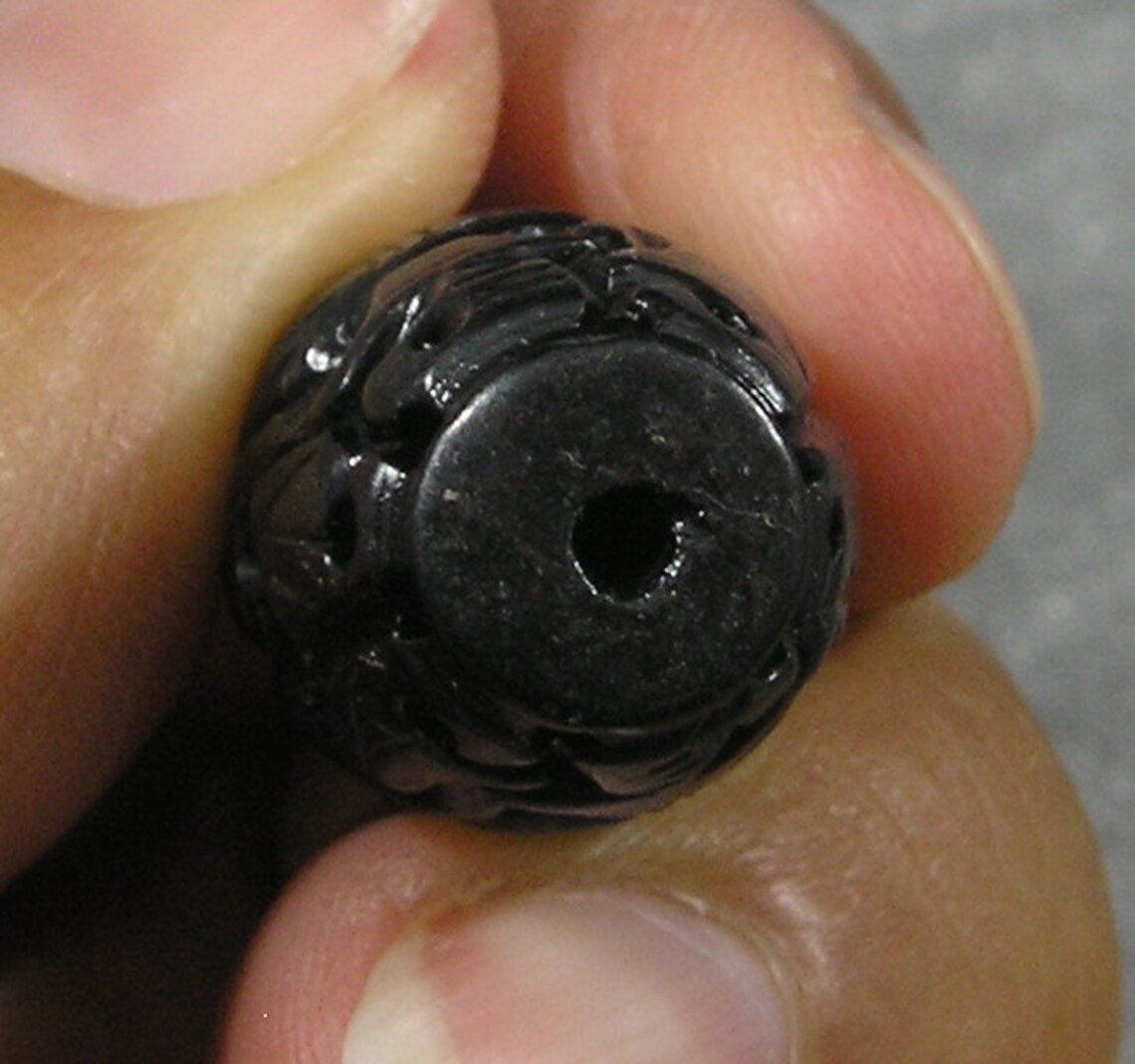 Carved Jet Lignite 25mm X 14mm 25x14mm 1" X 9/16" Oval Barrel Loose ...