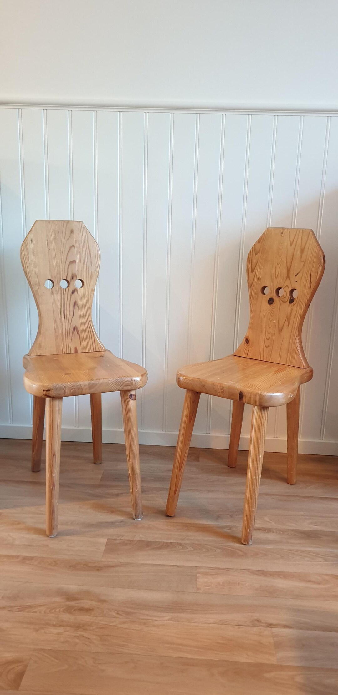 Handcrafted Swedish Pine Chair – Refined Scandinavian Cabin Luxury - Etsy