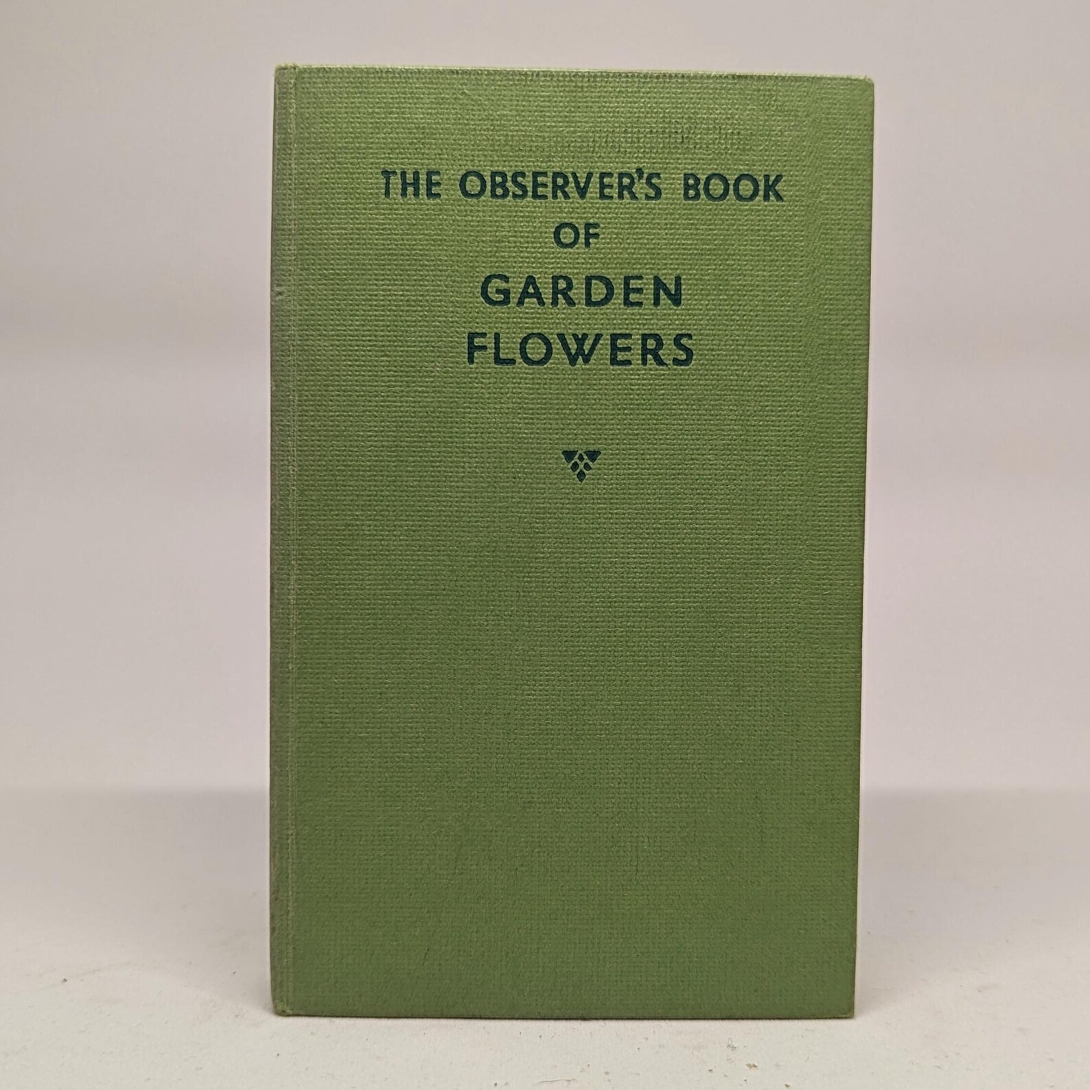 Set of Observers Books, Colourful Hardcover Vintage 60s and 70s, Shelf ...