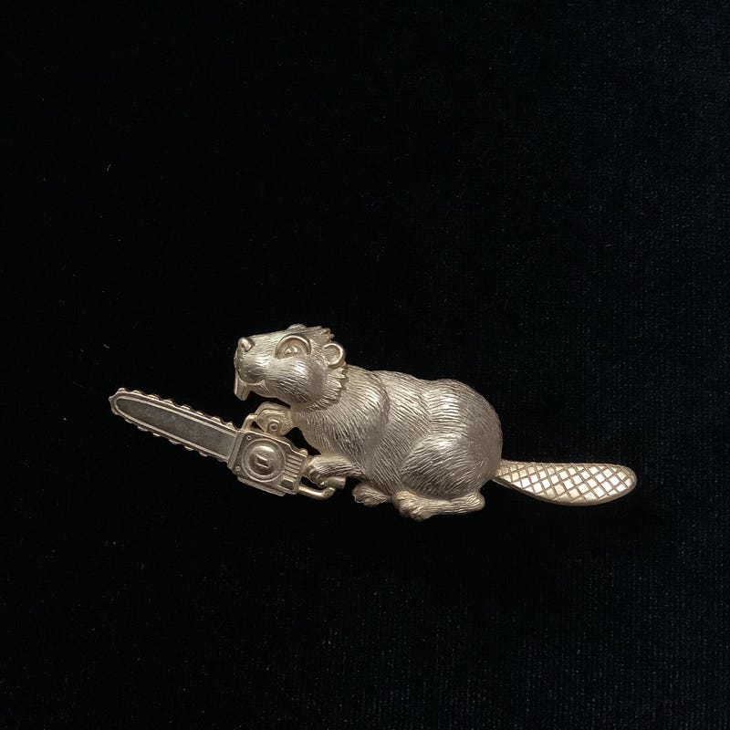 Beaver Brooch - Etsy