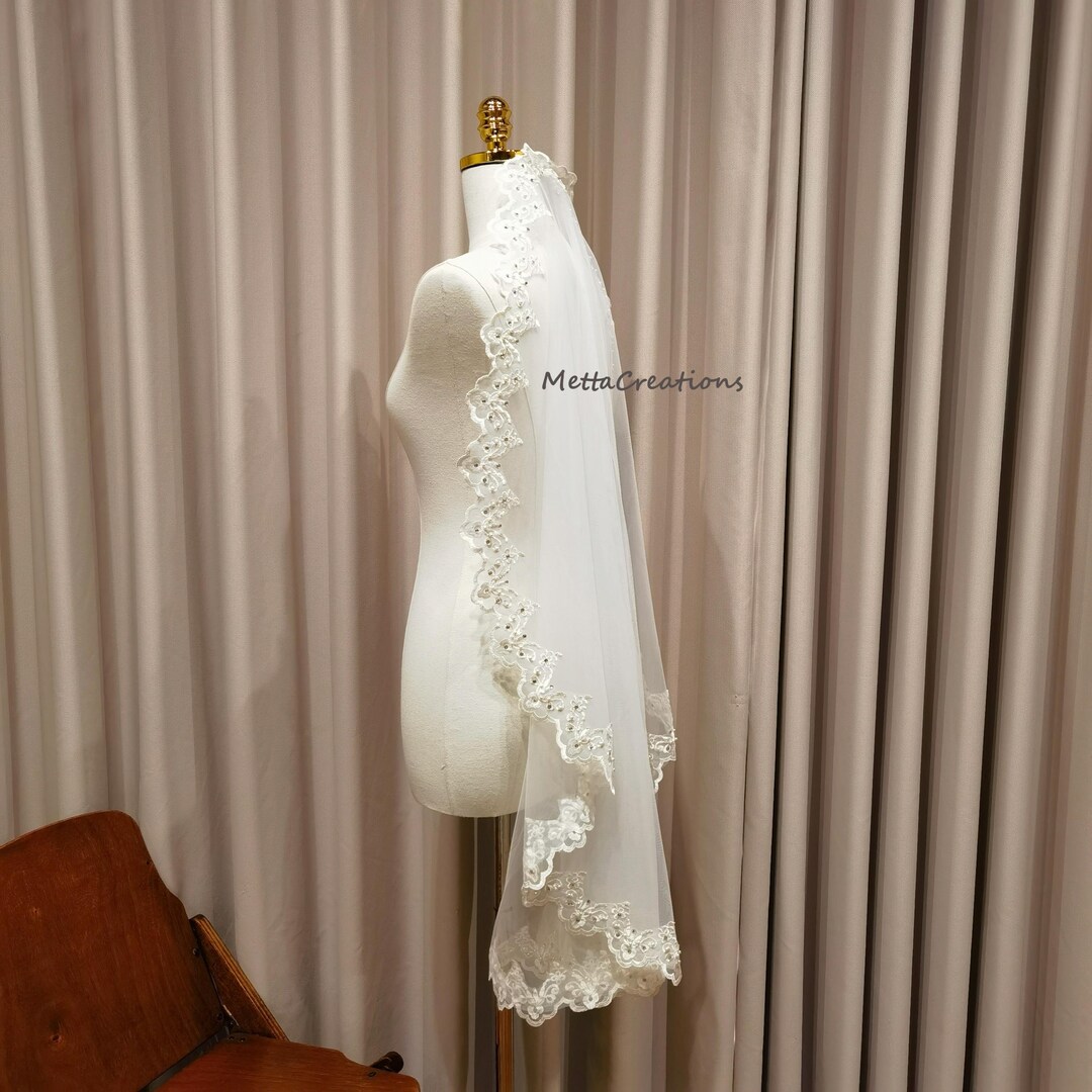 Lace Trim Diamonds Mantilla Veil, Scattered Pearls Fingertip Wedding ...