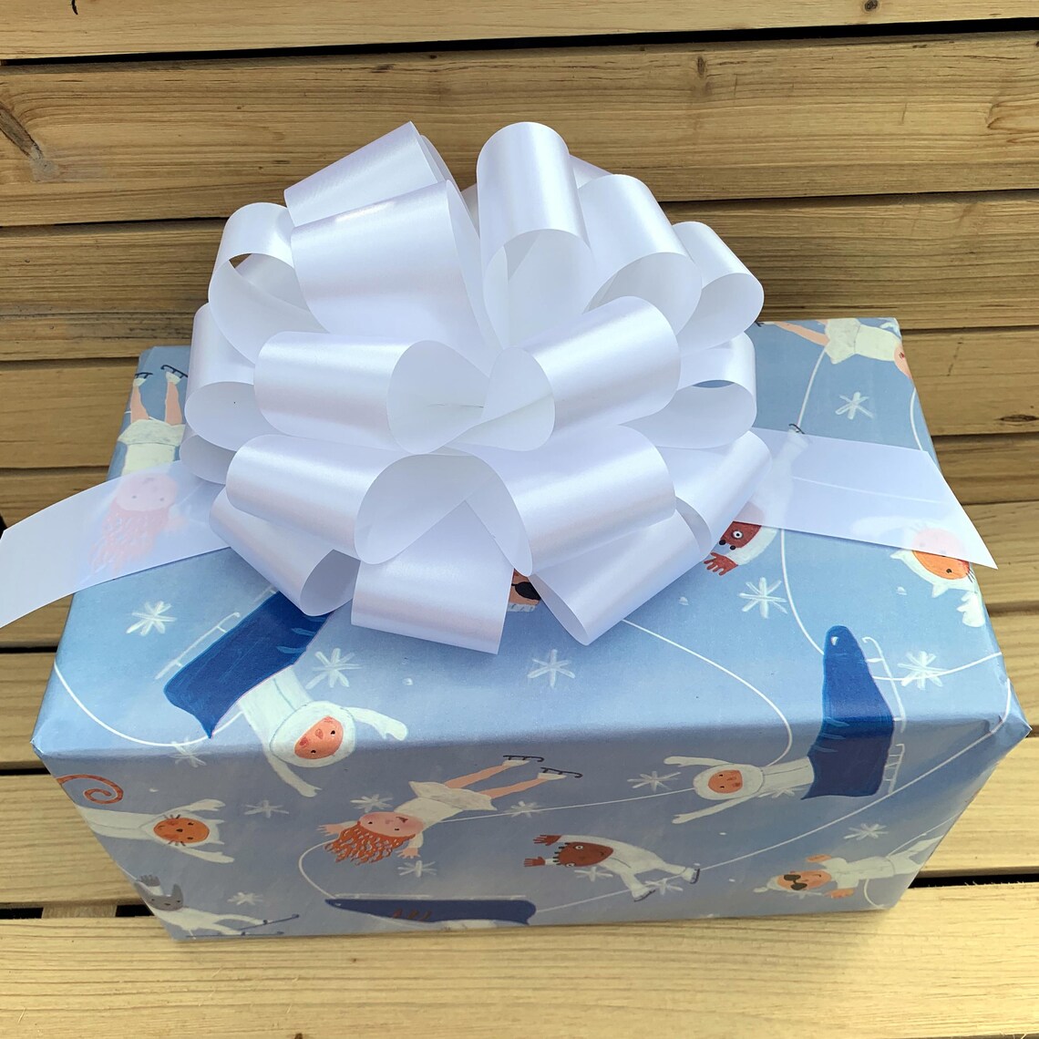 Large White Ribbon Pull Bows - 9" Wide, Set of 6, 4th of July, America ...