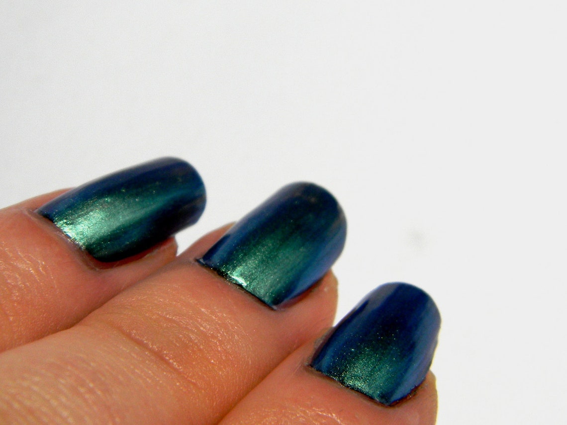 Blue Green Duochrome Nail Polish Top Coat DEJA VU - Etsy