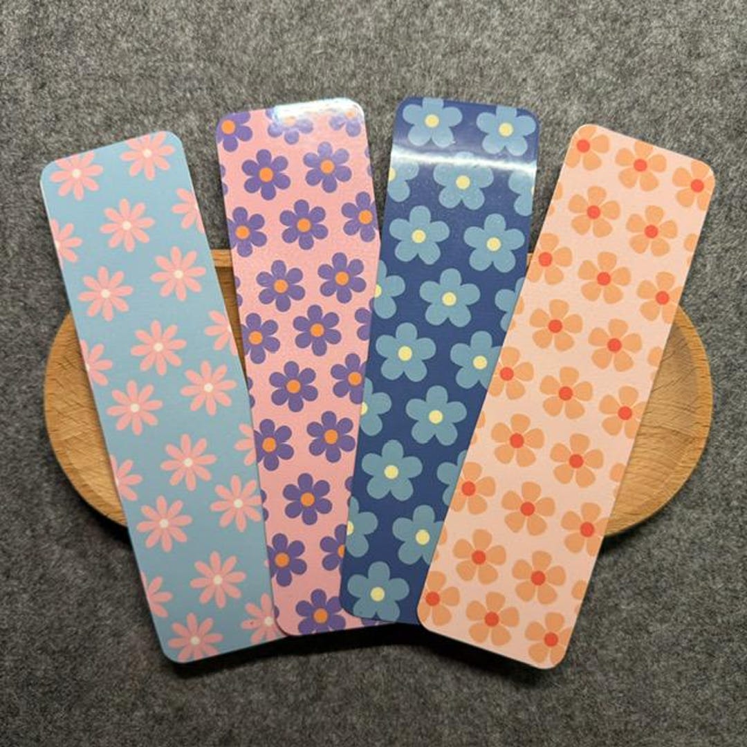 Floral Laminated Bookmarks – Aesthetic One-sided Bookmark Set, 2x7 Inch ...