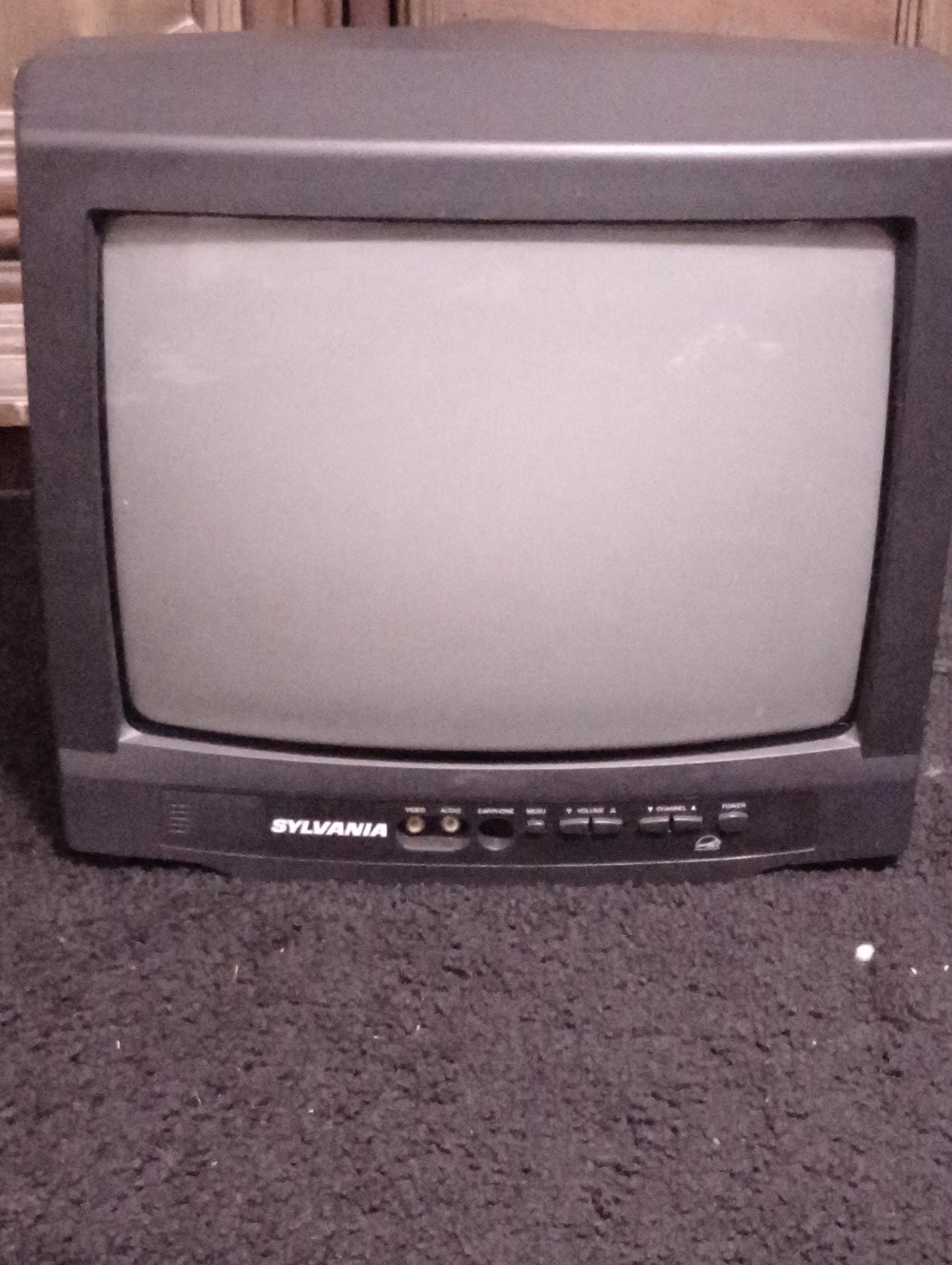 Vintage Sylvania TVK131 Television 13 TV Retro Tube CRT Gaming No ...