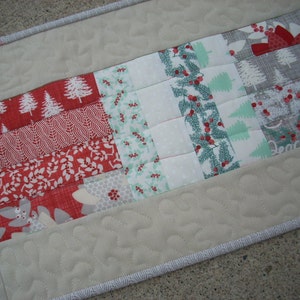 Winterberry Tablerunner Pattern Sheet - Etsy