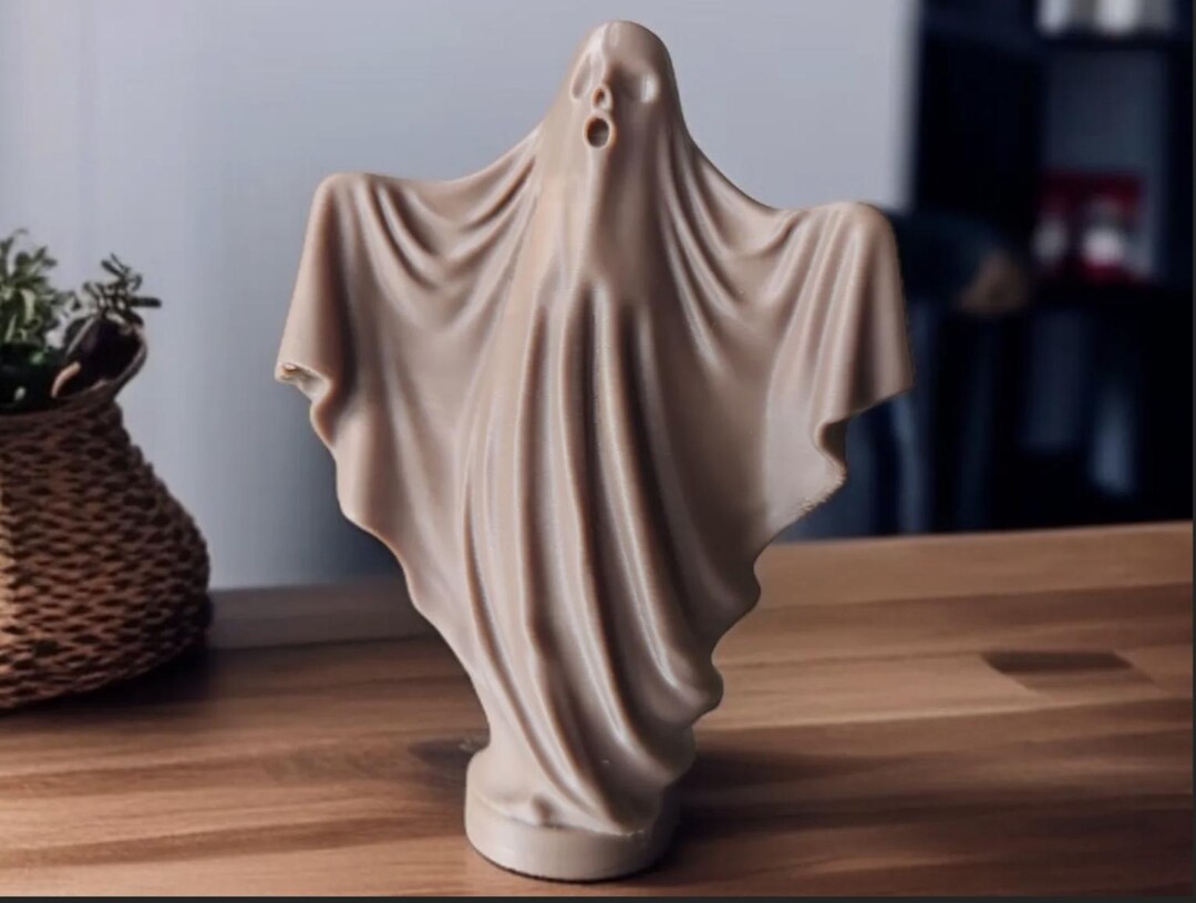 Ghost Statuette – Gothic and Spooky Style Decorative Sculpture – Home ...
