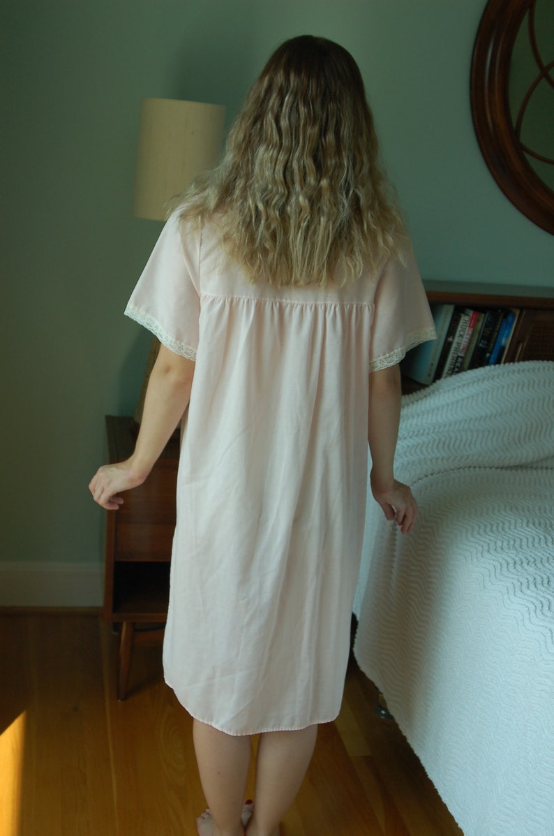 Pink House Coat Dressing Gown Pink White Lace and Smocking - Etsy