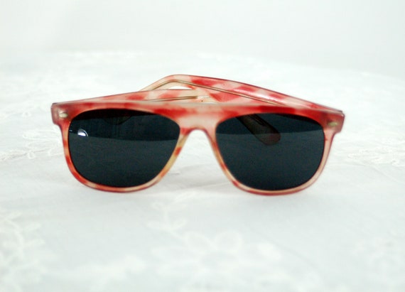 1950s sunglasses red white peppermint striped plastic… - Gem
