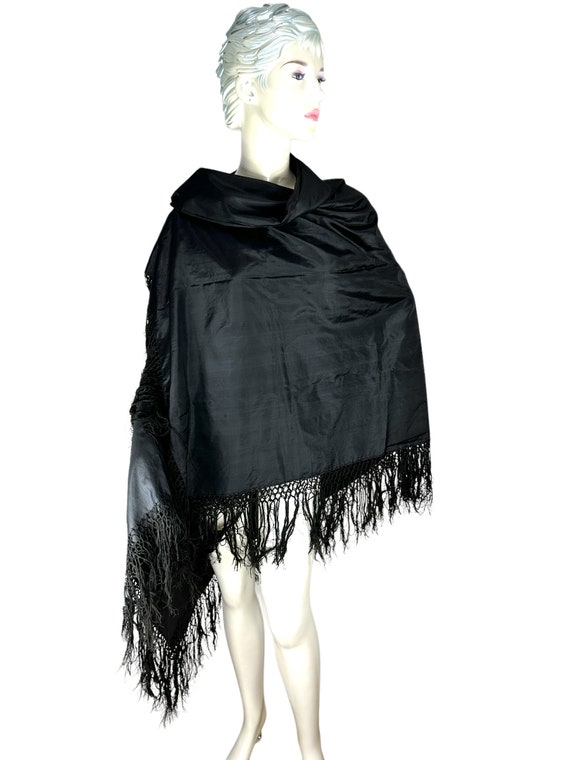 Victorian black silk shawl with fringe 68 x 68 - Gem