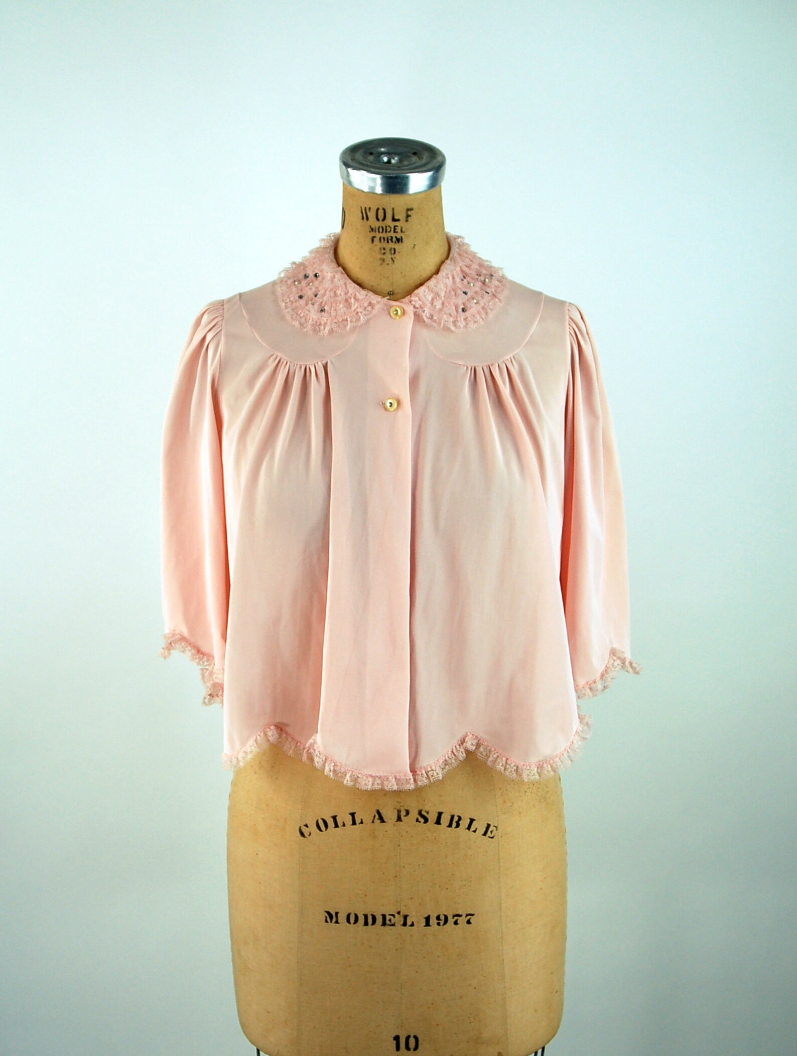 1950s Pink Bed Jacket With Lace Collar and Rhinestones Nylon - Etsy