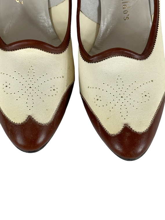 1960s spectator heels by Fox two tone leather Size 9 … - Gem
