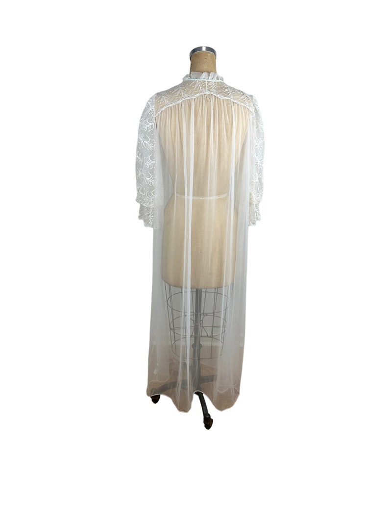 1960s White Sheer Robe With Puffed Lace Sleeves Size M by Val - Etsy