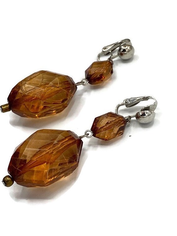 Vintage lucite amber bauble - Gem