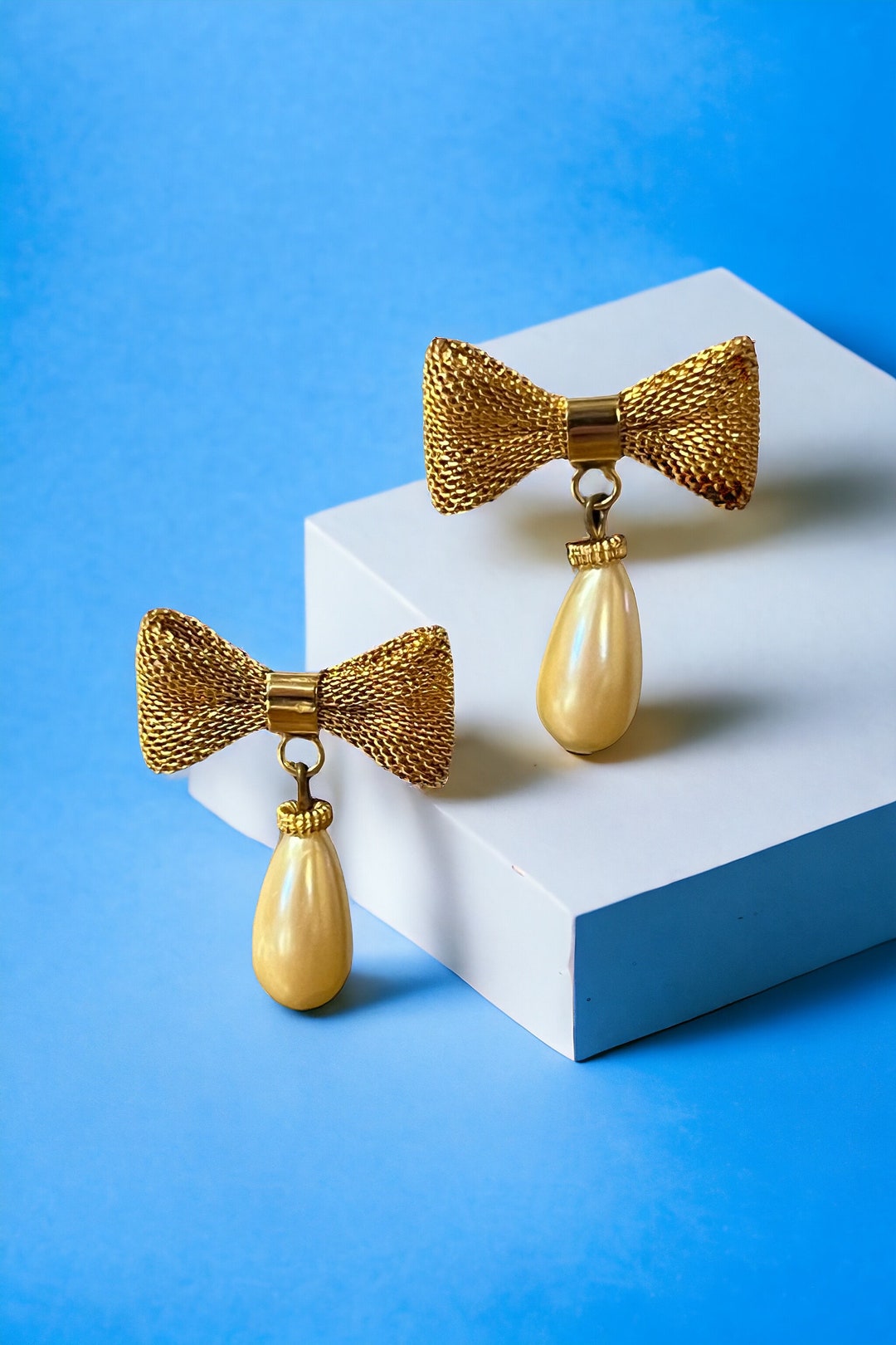 Vintage Gold Plated Mesh Bow Pierced Earrings With Faux Pearl Teardrop ...