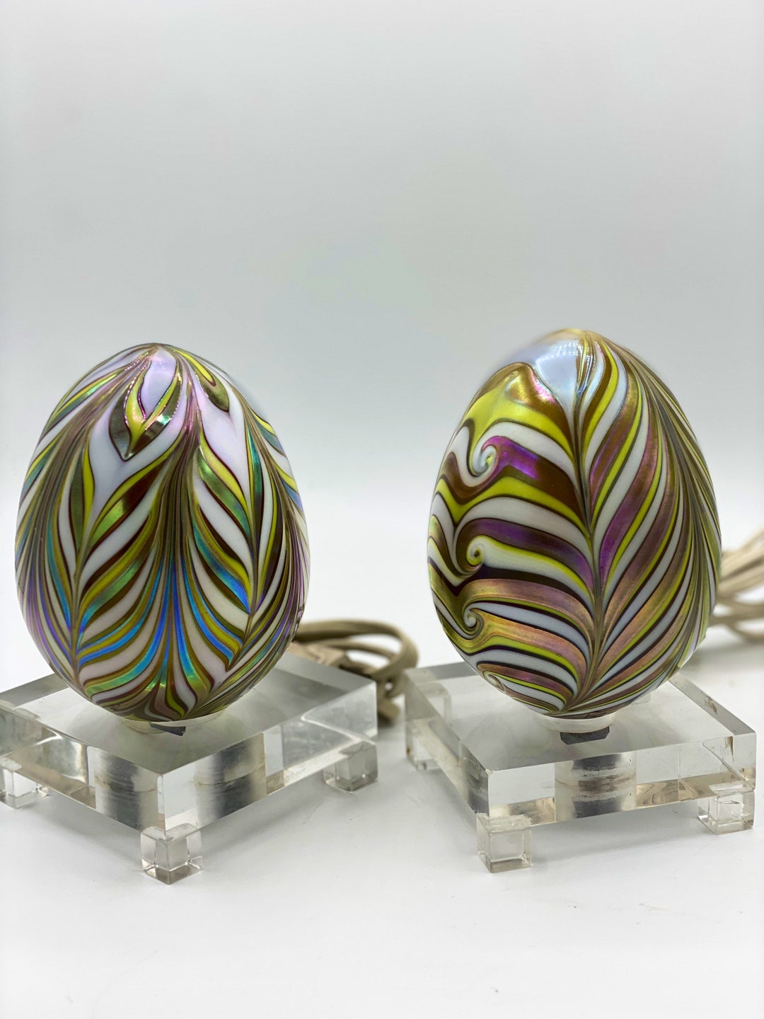 Vintage VANDERMARK Iridescent Pulled Feather Swirl Art Glass Egg Small ...