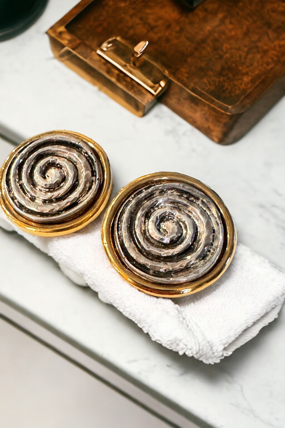 Vintage Beautiful Oversized Silver Infinity Swirl With Gold Gilt Edging ...
