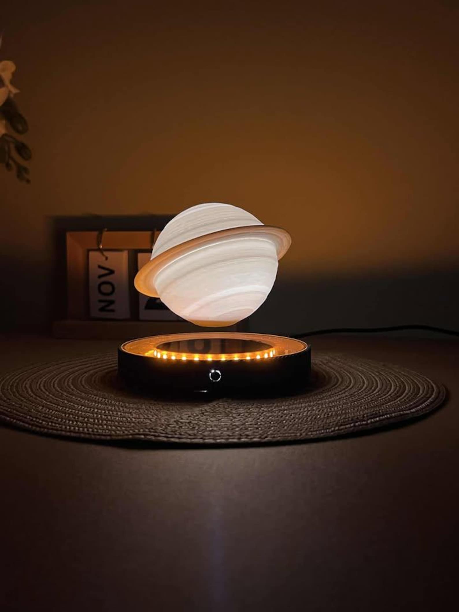 Floating Saturn Lamp – LED Night Light With Magnetic Levitation ...