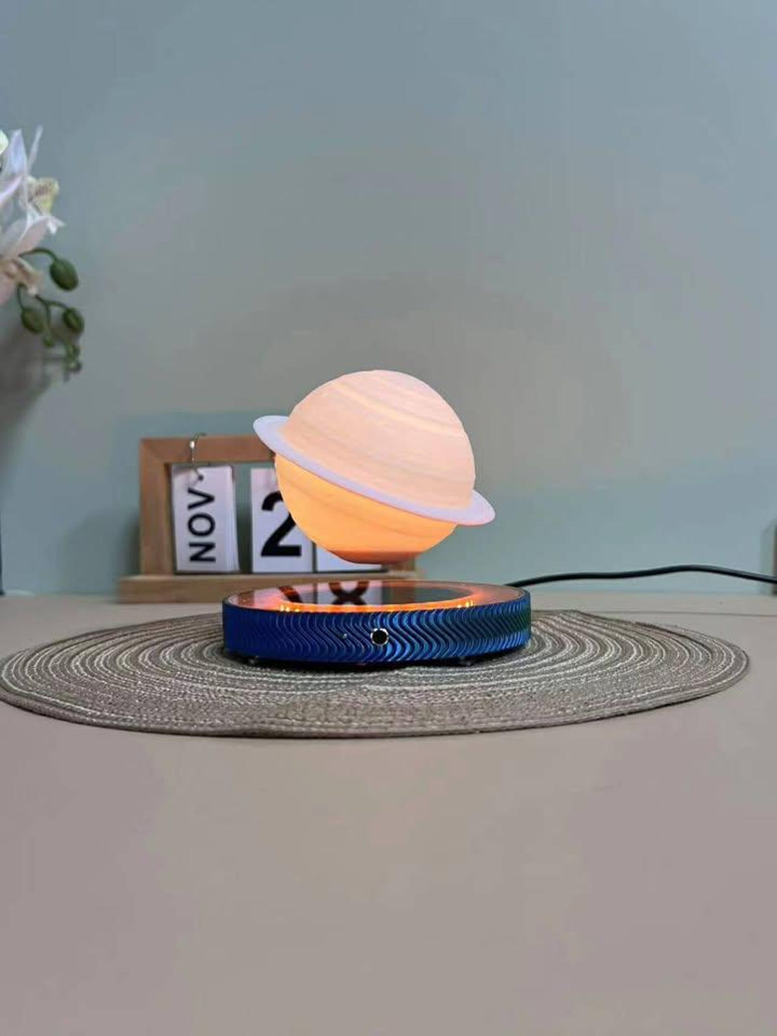 Floating Saturn Lamp – LED Night Light With Magnetic Levitation ...