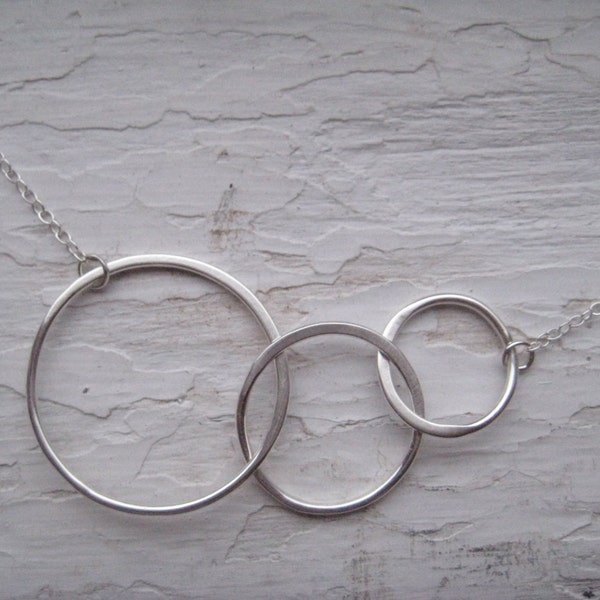 Loop Necklace - Etsy