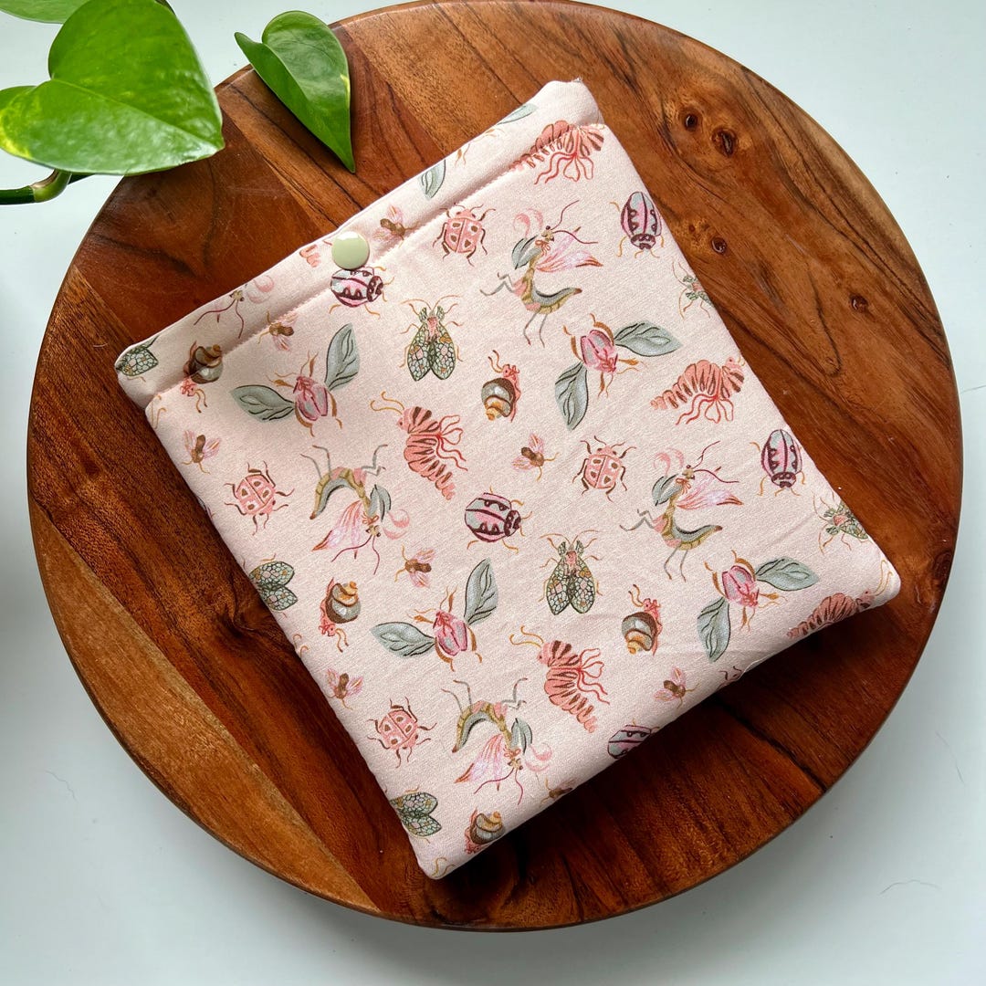 Pretty Bugs Kobo Libra Colour Sleeve. Padded Sleeve for Kobo Libra Color, Kobo Clara Colour ...