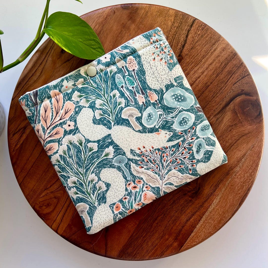 New Color! Foxes and Flowers Kobo Libra Colour Sleeve. Padded Kobo ...