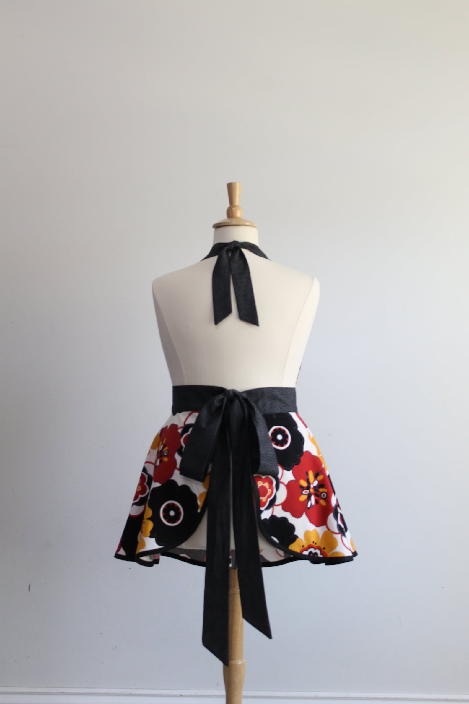 Plus Size Curvy Apron Sewing Pattern PDF Women's Full and - Etsy Canada